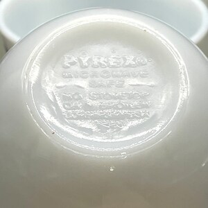 Vintage - Pyrex "morning Blue" - Floral Milk Glass Coffee / Tea Mugs ...