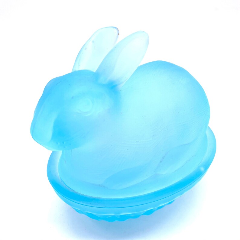 Vingage L.E. Smith Frosted Blue Glass Rabbit / Bunny on | Etsy