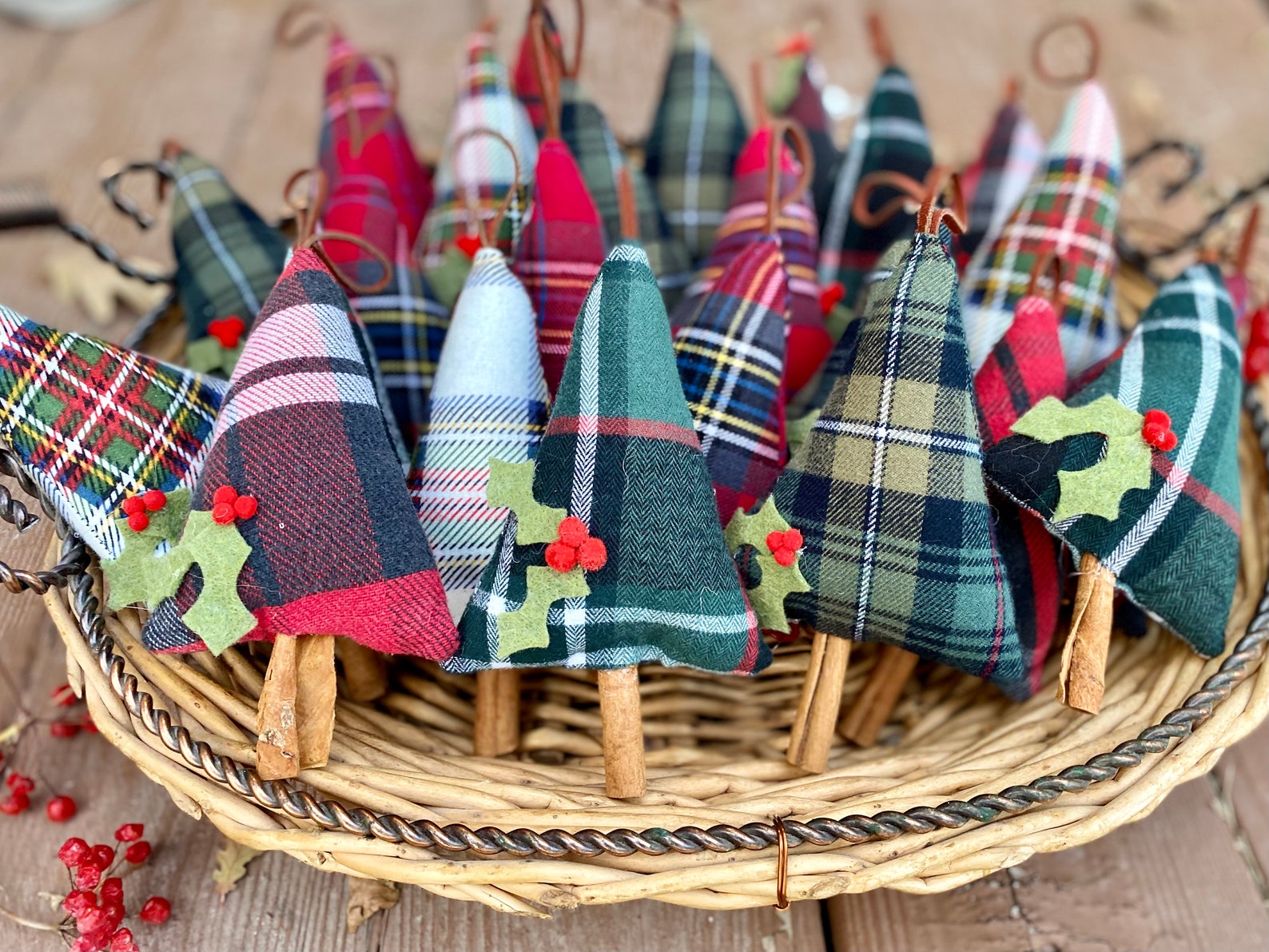 Green Plaid Flannel Christmas Tree Ornament - Etsy