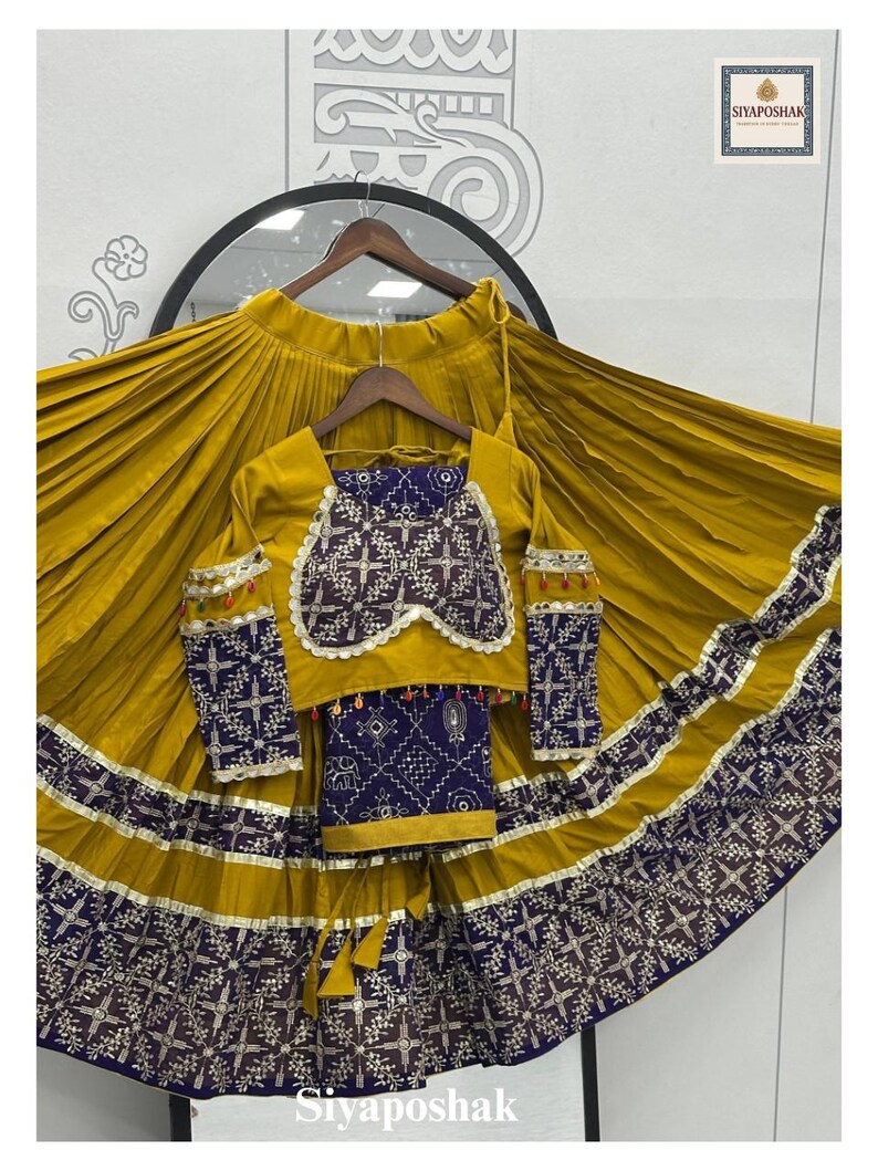 Navratri Lehenga Choli: Gamathi Cotton, Mirror Work, 6 Meter Flair - Etsy