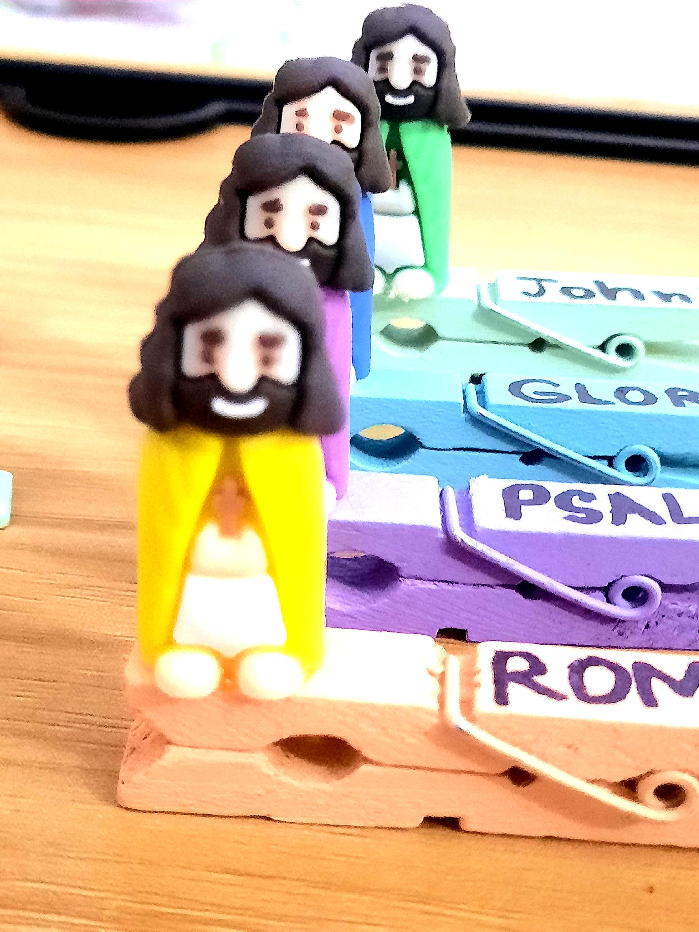 Christhian, Bible Verse Miniature Jesus Figure Cheer Pins Competition ...
