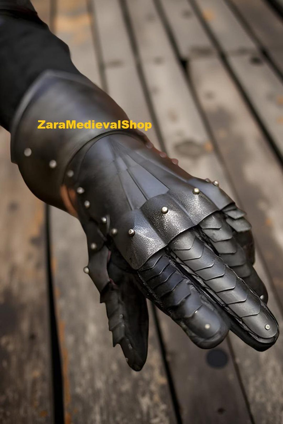 Articulated Knight Gauntlets – Black Gothic Armor Gloves Handmade Steel ...