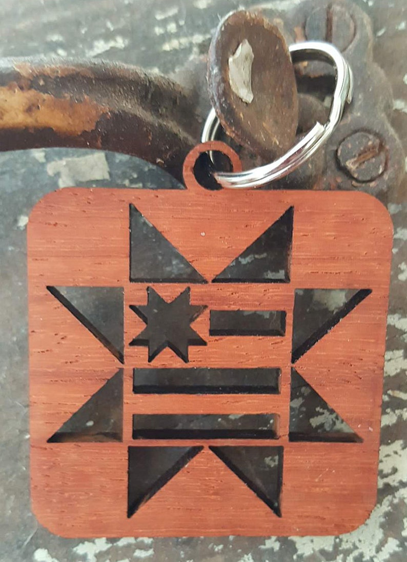 Quilt Block Keychain - Etsy
