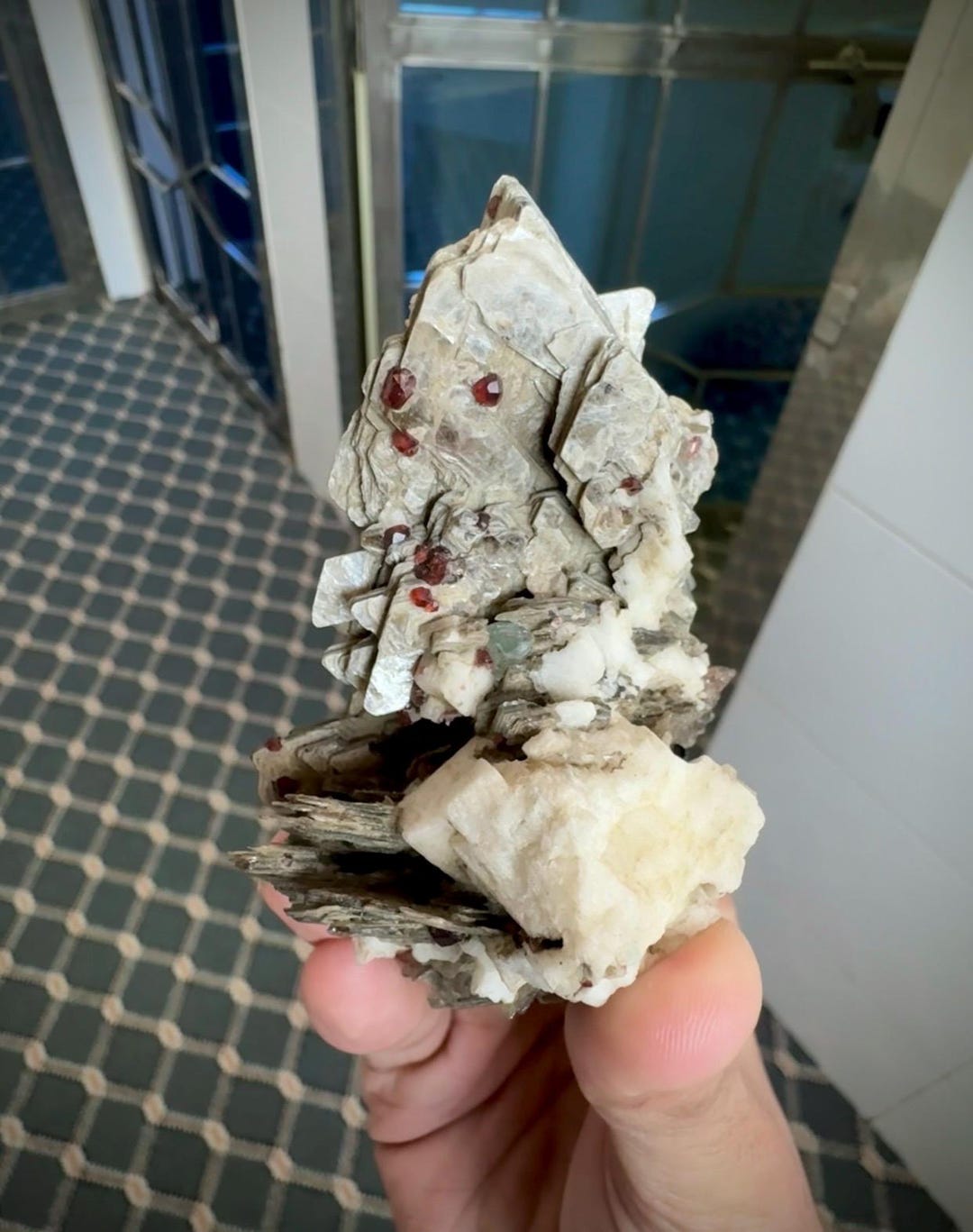 An Extraordinary Combination of Spessartine Garnet Perched on Muscovite ...