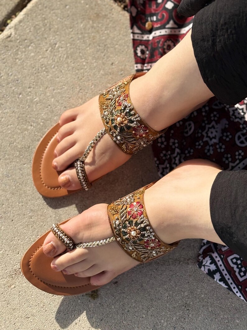 Kolapuris, Kapashi, Paytaan, Sandals, Chappal, Sandals, Leather Bottom ...