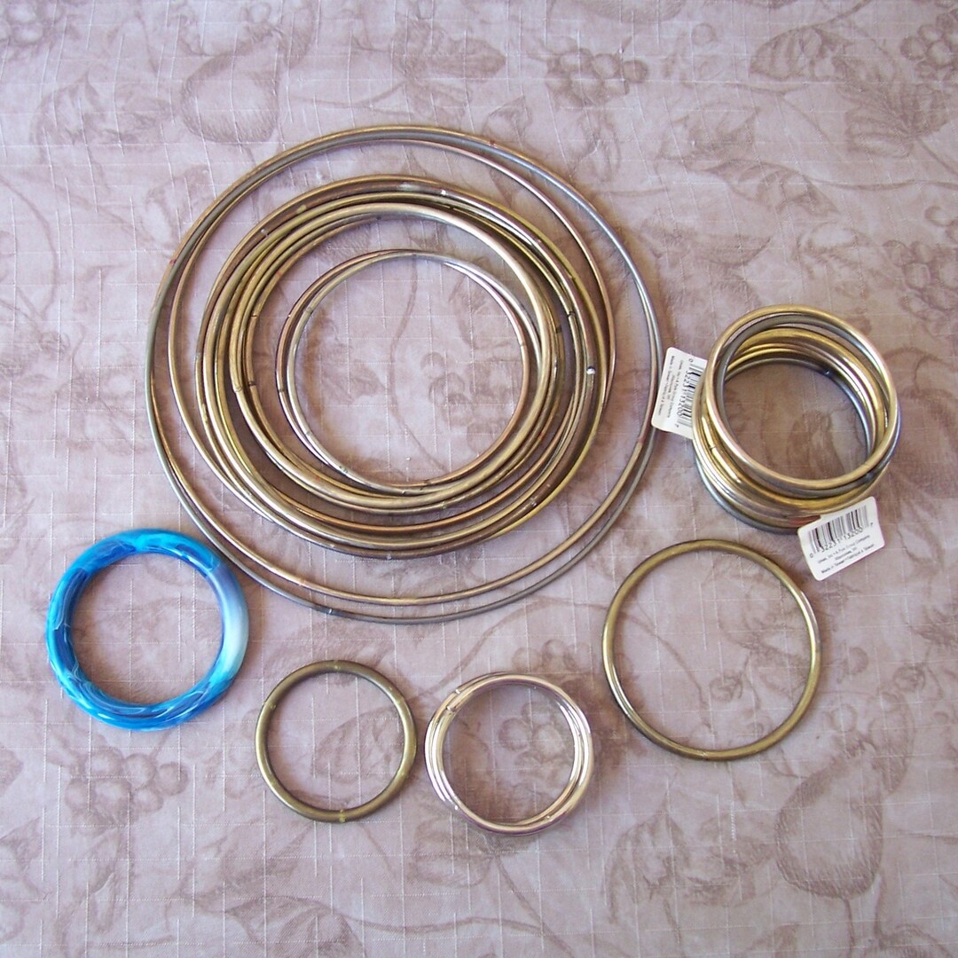 Large Group of 31 Assorted Sizes Metal and Plastic Macrame/crafting ...