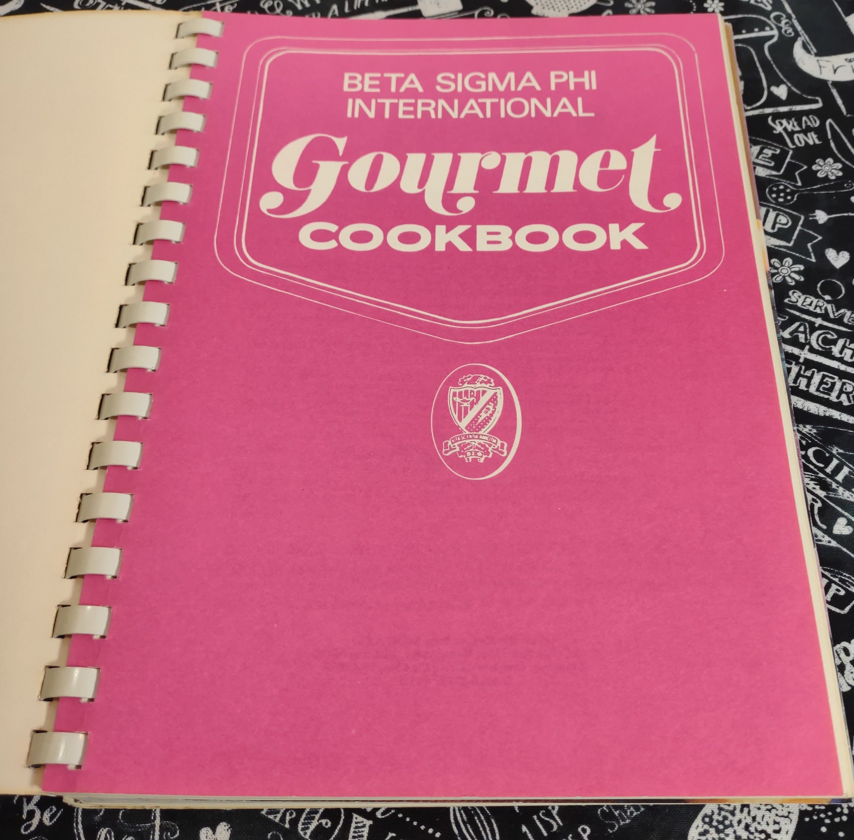 Favorite Recipes of the Beta Sigma Phi International Gourmet Cookbook ...