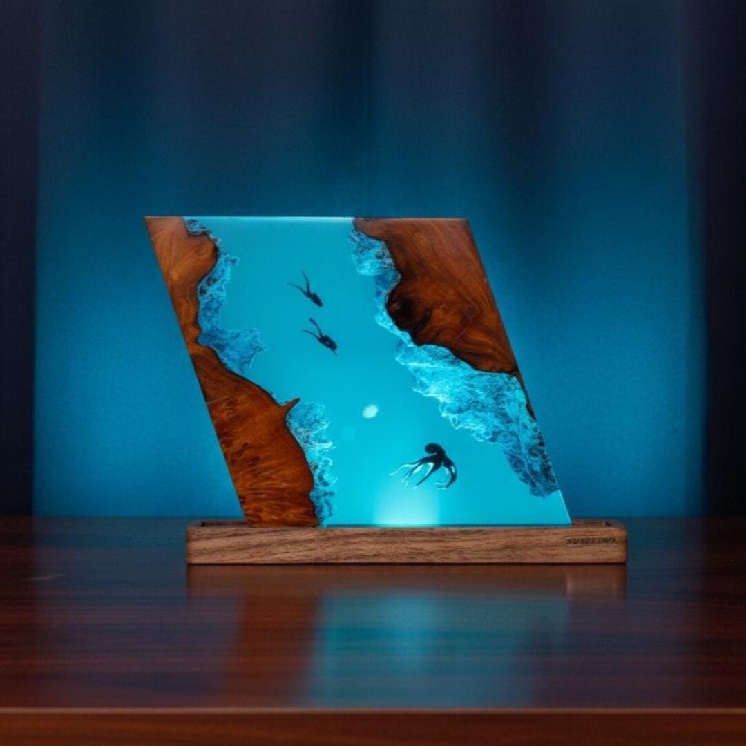 Octopus Parallelogram Resin Lamp – Handcrafted Deep Sea Art Light With ...