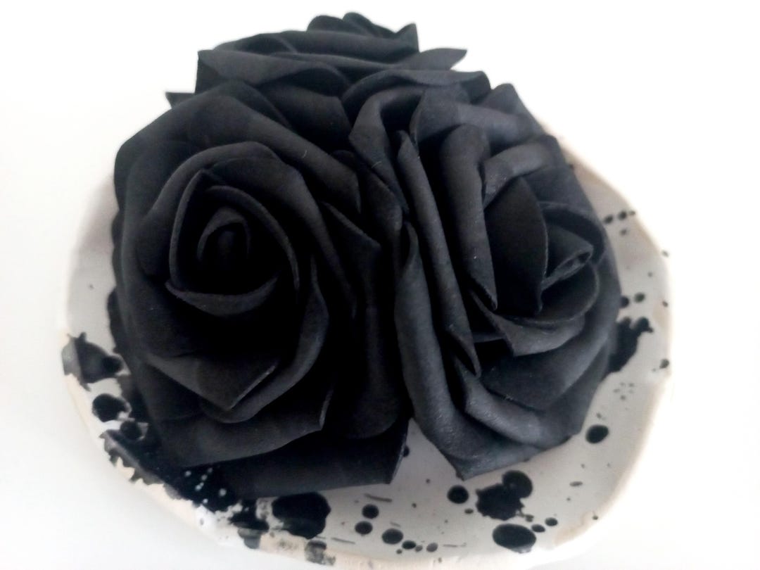 Lady Dimitrescu Black Rose Brooch / Gothic / Biohazard / Resident Evil ...