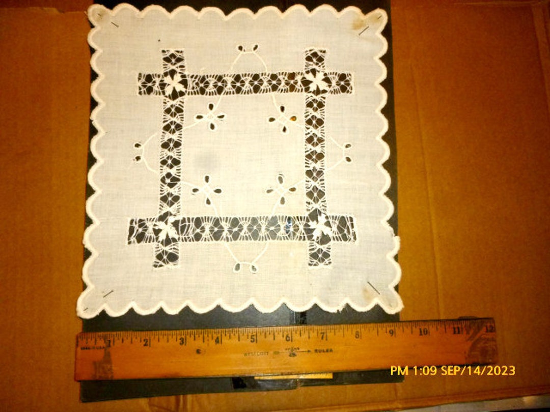 Victorian Linen Doily Cut Scalloped Edge Drawn Cut Work Center LOVELY 9 ...