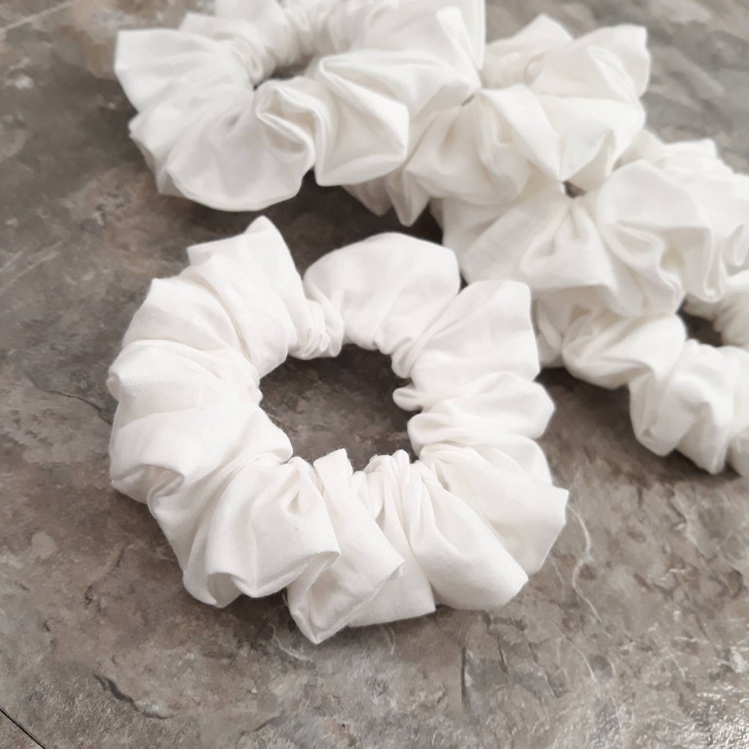 White Hair Scrunchie Ponytail Holder, Hair Accessories, Elastic Hair ...