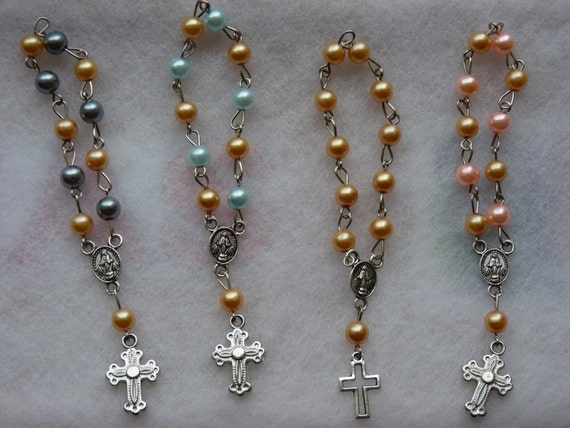 Mini Rosaries Package of 20 golden | Etsy