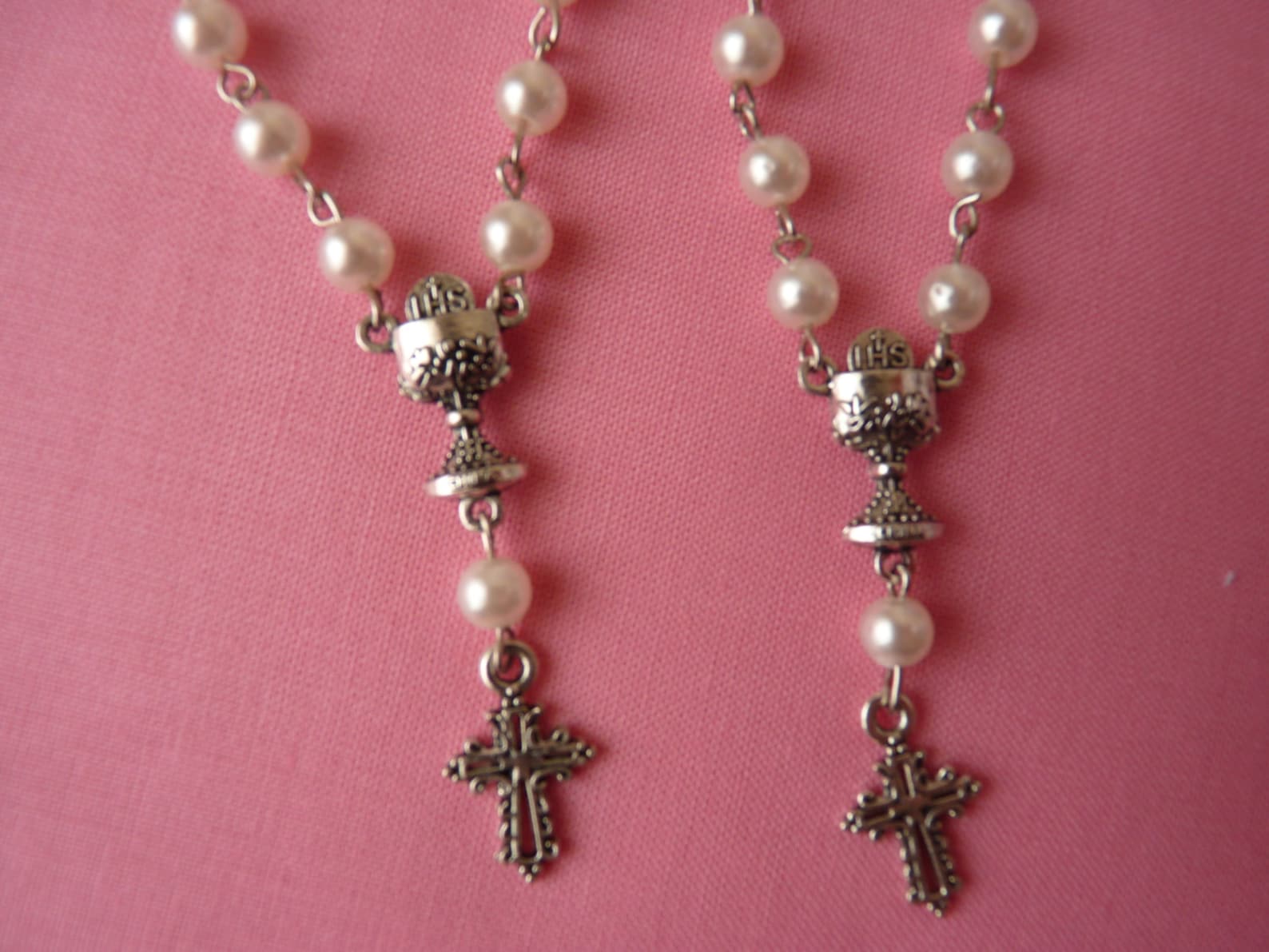 Mini Rosaries package of 20 WITH CHALICE - Etsy