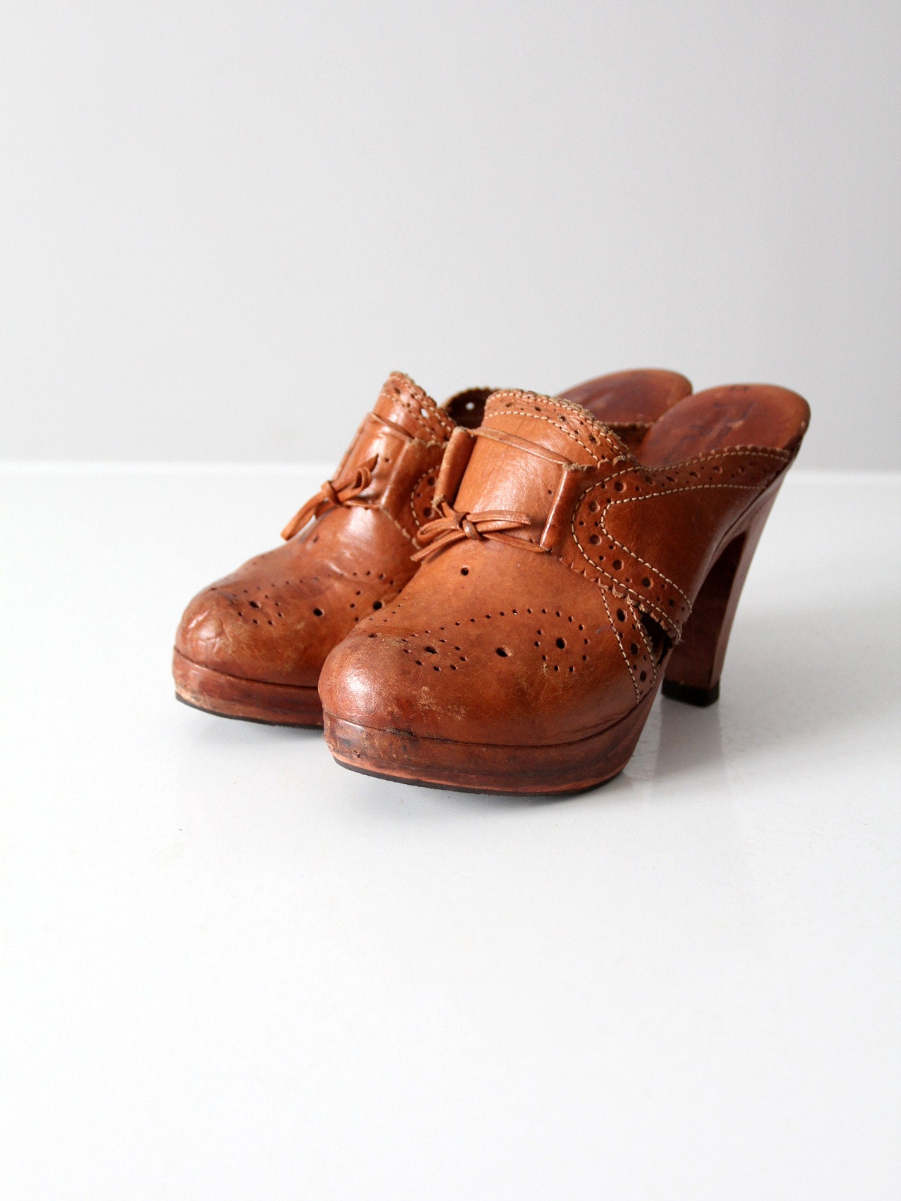 Vintage 70s Leather Clogs Size 6 - Etsy