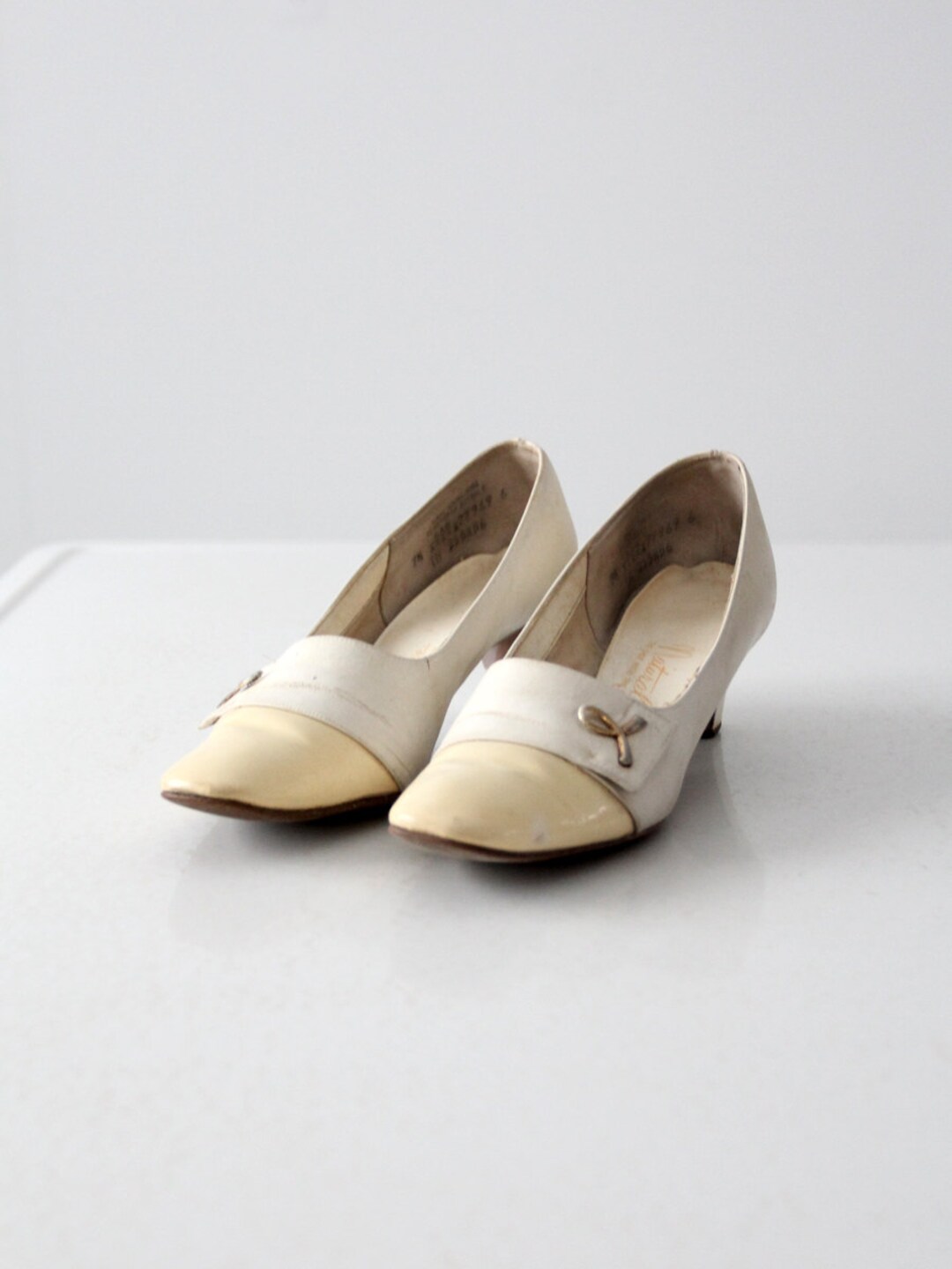 Vintage 60s Naturalizer White Leather Pumps, Size 7.5 Narrow - Etsy