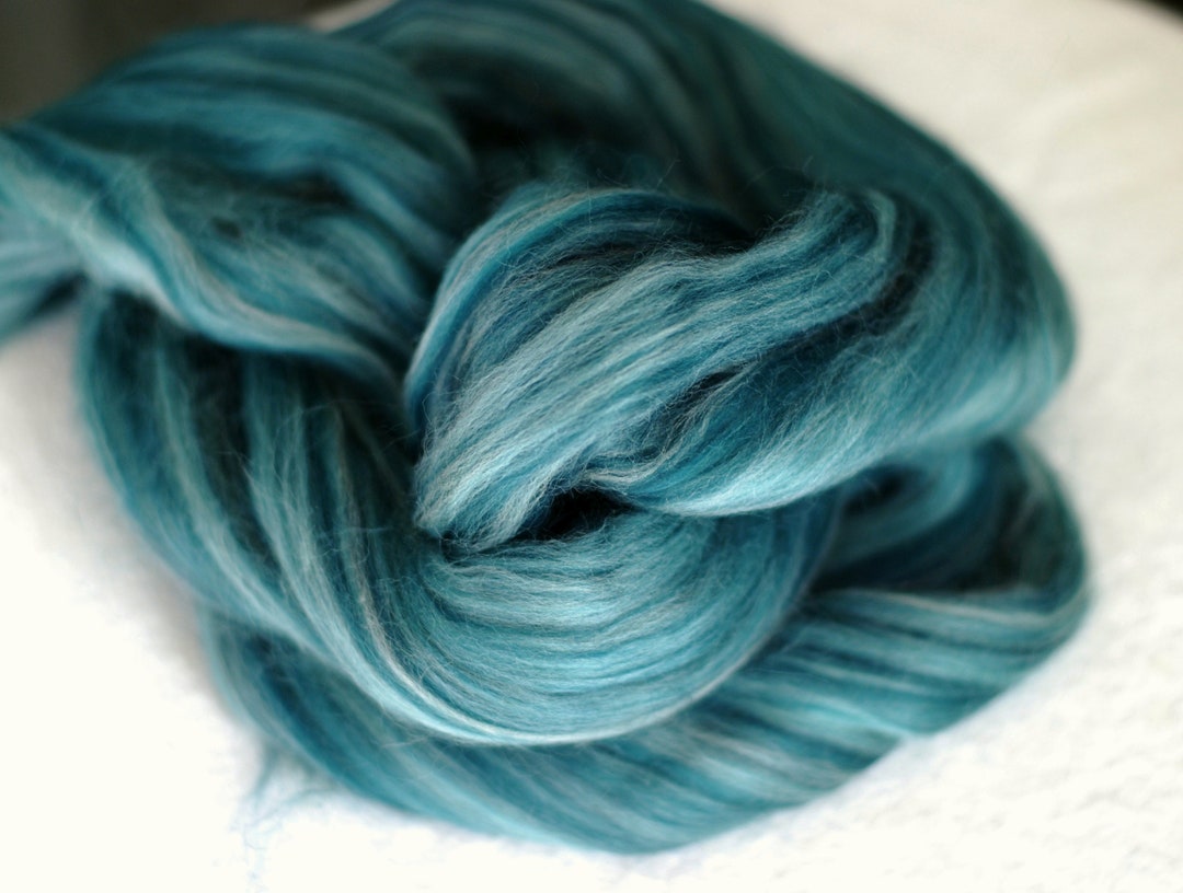 Green Mix Merino Wool, Multi Colored Dark Green, Roving, Fiber for ...