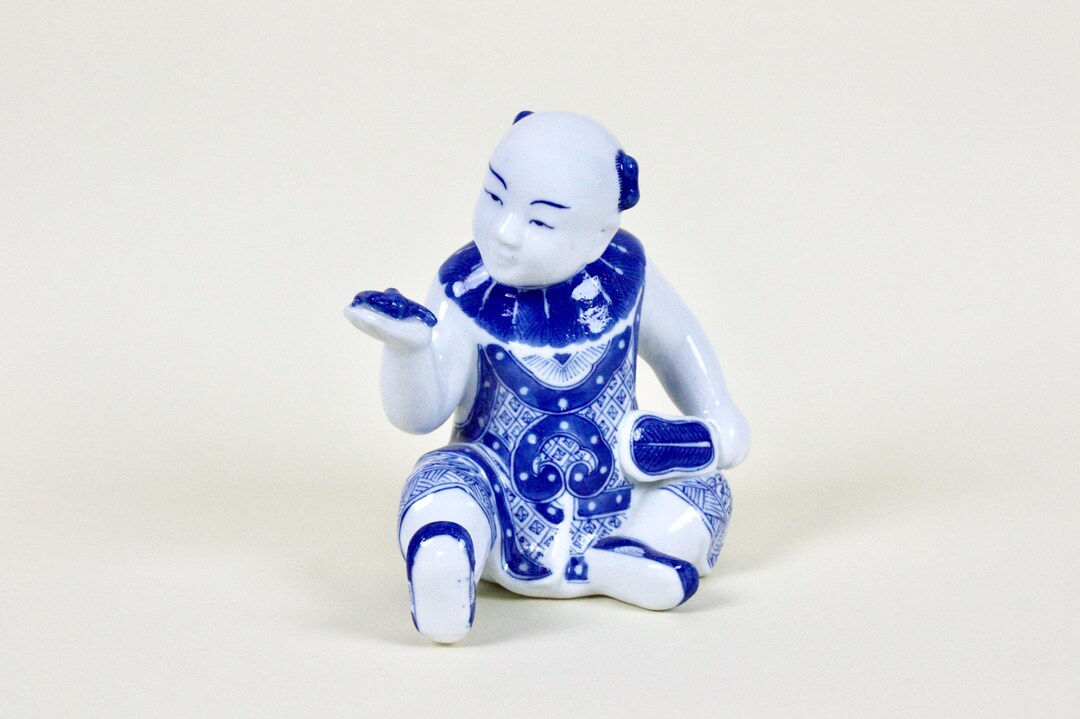 Asian Blue and White Porcelain Figure, Decorative Chinese Blue and ...