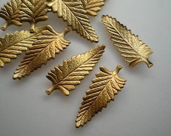 12 Brass Leaf Charms ZD349 - Etsy