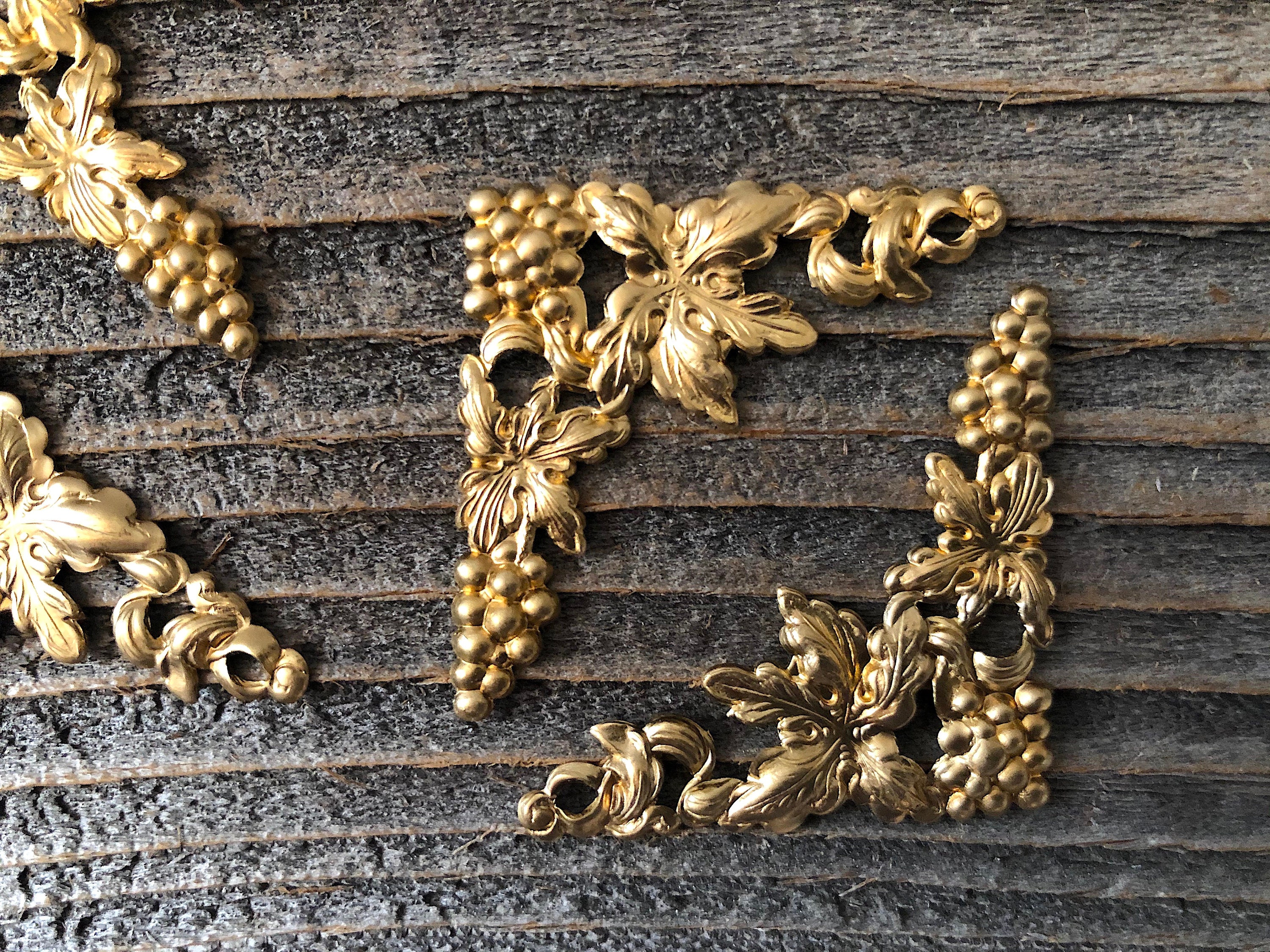 6 Brass Grape Corner Brackets ZC266 - Etsy