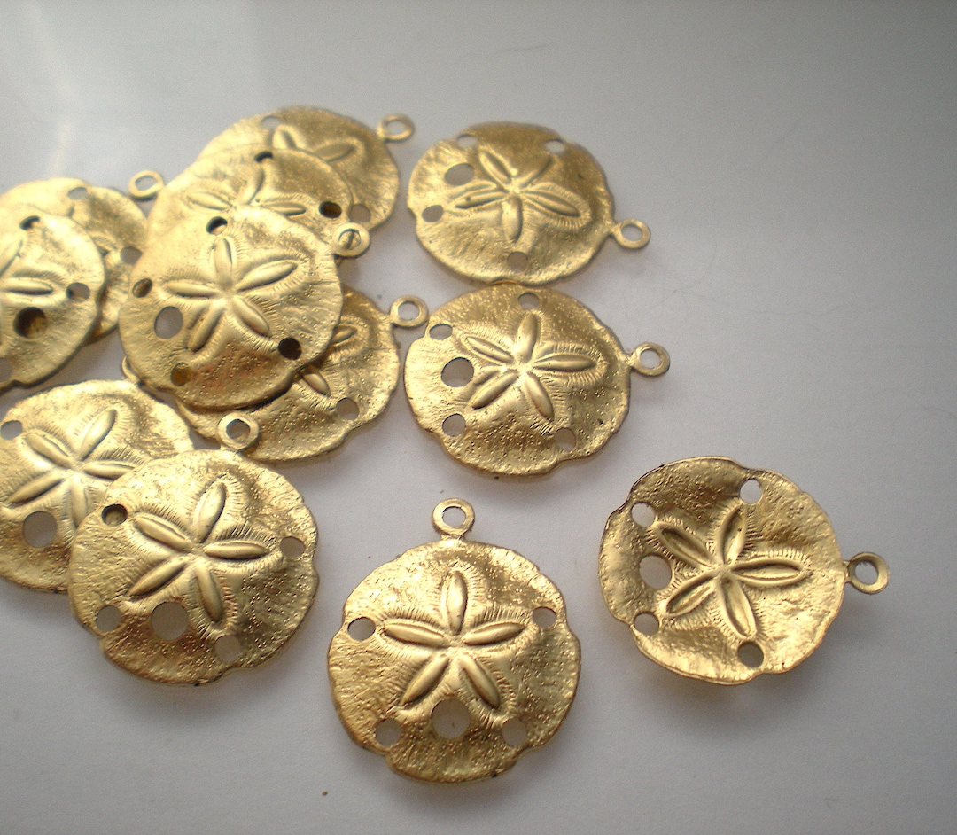 12 Beautiful Small Sand Dollars Charms ZG250 - Etsy