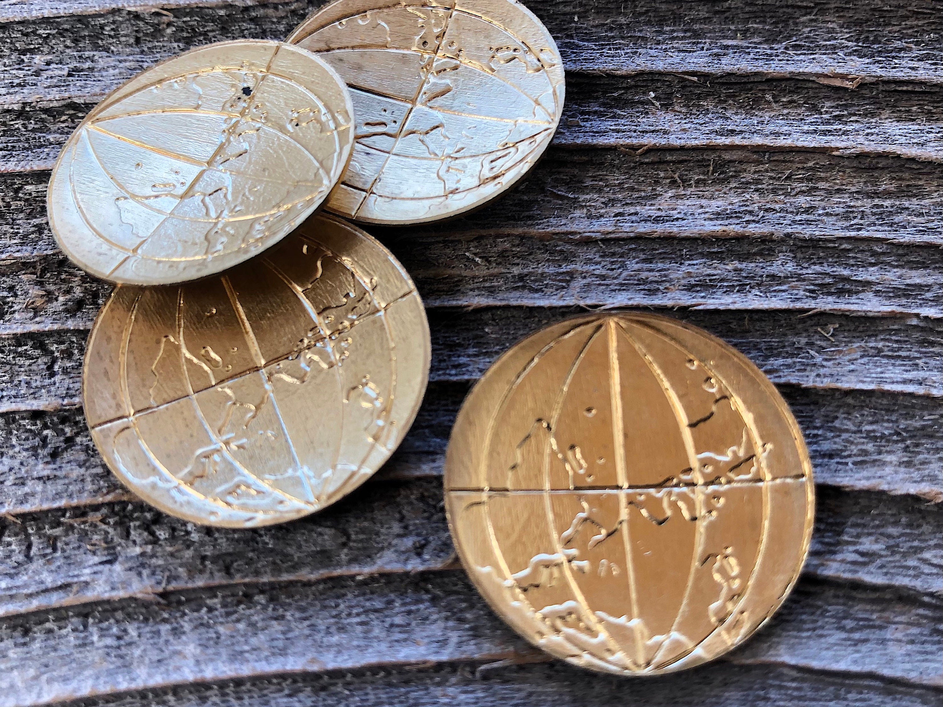 6 Brass World Globe Charms, Eastern Hemisphere ZH634 - Etsy