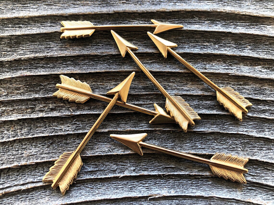 12 Large Brass Arrow Stampings ZI306 - Etsy
