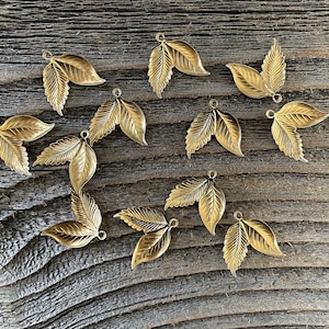 12 Small Brass Double Leaf Charms ZD362 - Etsy