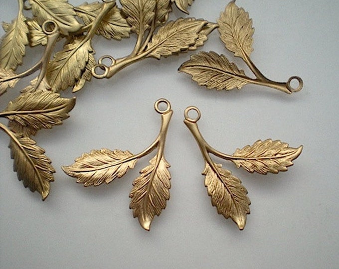 50 Pc. Small Raw Brass Oak Leaves: 27.5mm by 11mm Made in USA RB-191-5 ...