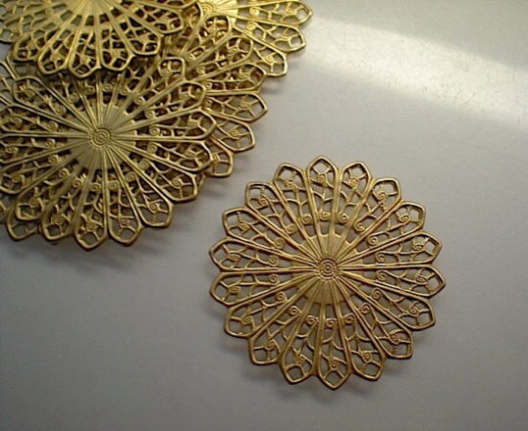 6 Round Brass Filigrees, 1-3/8” ZC353 - Etsy