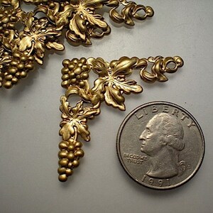 6 Brass Grape Corner Brackets ZC266 - Etsy