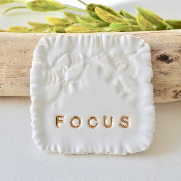 Focus Sign - Etsy