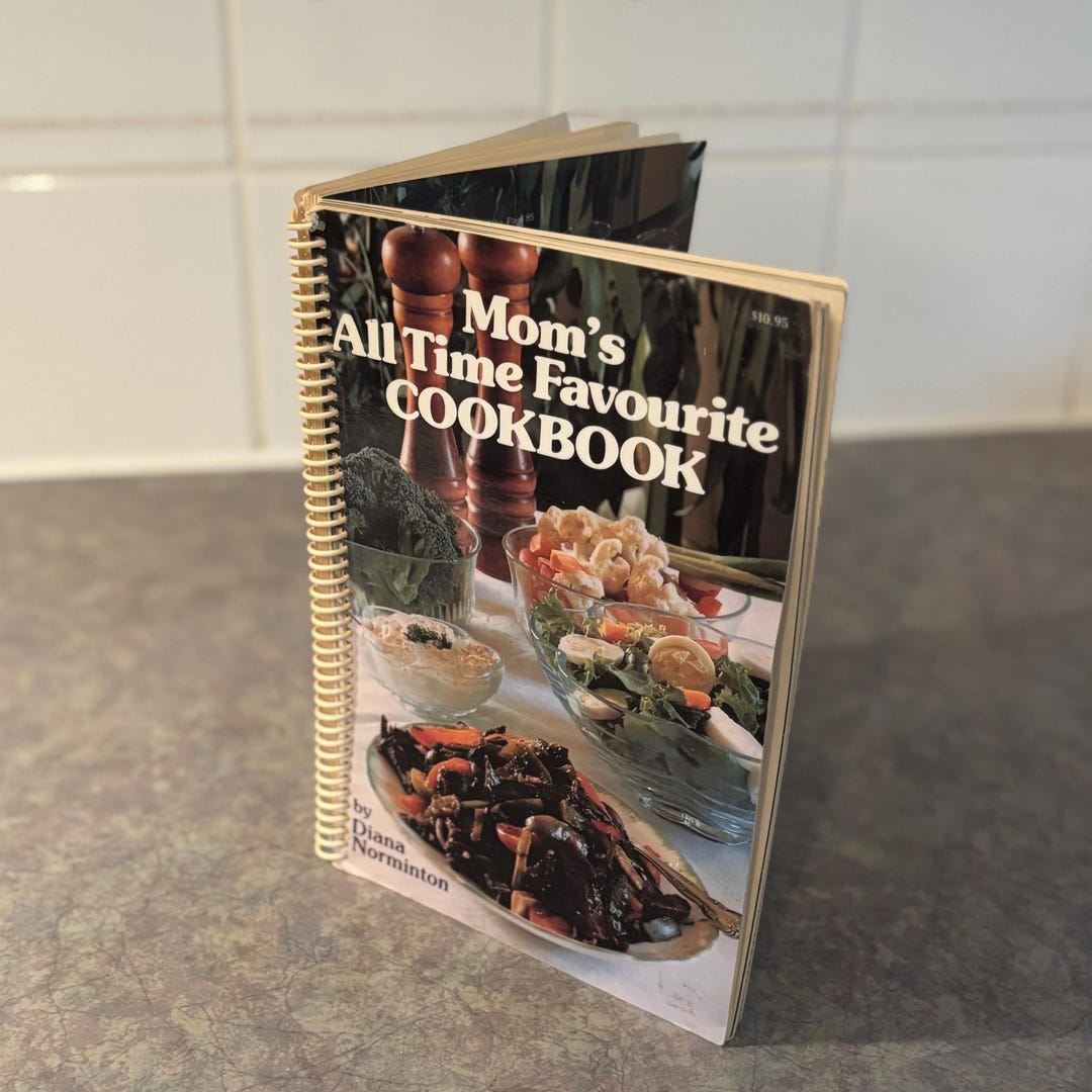Vintage 80's "mom's All Time Favourite Cookbook" - 1986 - 80's Cooking ...