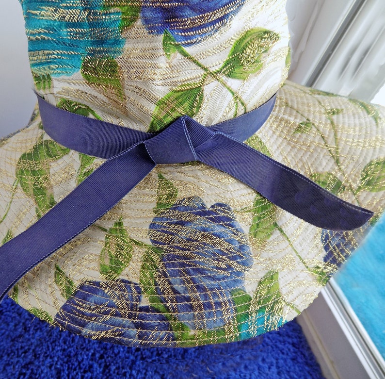 1960s wide floppy hat with gold thread and floral pin / Boho / | Etsy