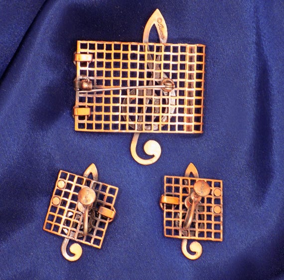 1950s Copper set of a music themed pin and screw earr… - Gem