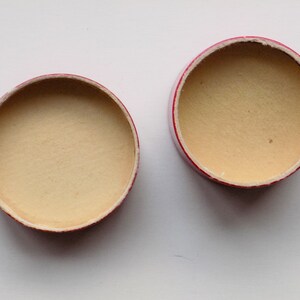 1930s-1950s BEEPEE Sneeze Powder Box / Made in England / Gag - Etsy