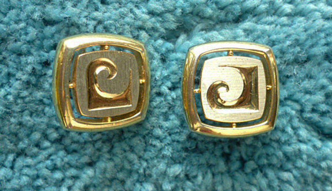 Gold Tone Pierre Cardin Cuff Links - Etsy
