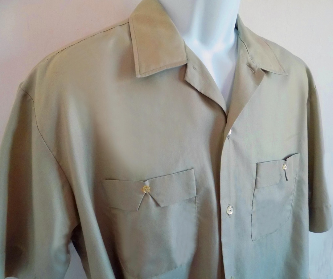 RARE 1950s-60s Fancy LARGE Pale Green Dacron and Cotton Short Sleeved ...