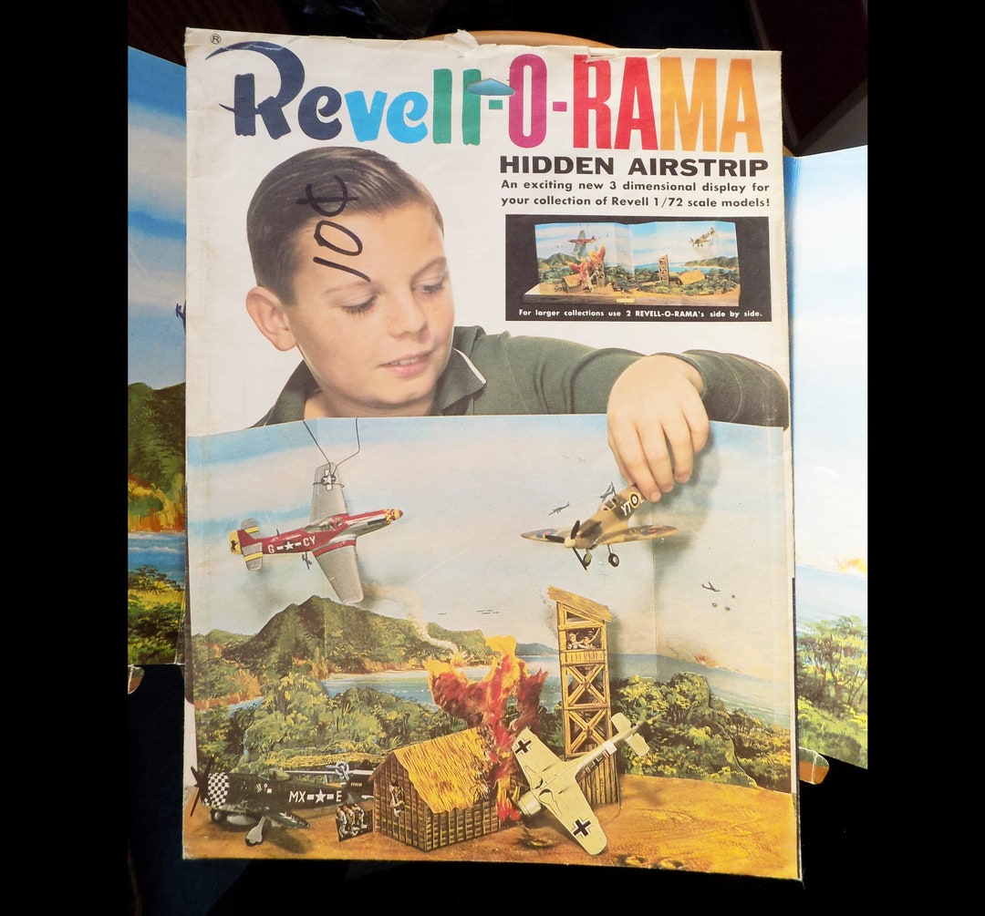 Rare 1964 Revell-o-rama Backdrop, Missing Pop-up Tower, Burning ...