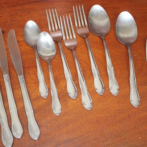 PLANTATION Vintage Stainless Silverware Flatware Utensils Classic Style ...