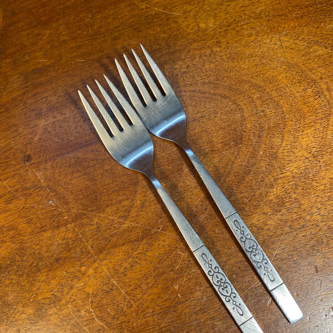 ROCHESTER ONEIDA | Vintage Flatware Marked Wm. A Rogers Deluxe Replacements | Utensils ...