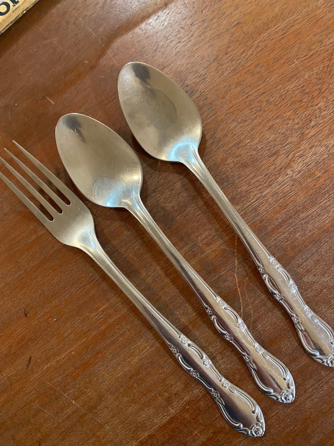 UTICA Stainless Silverware | HALLMARK | Floral Tip Light Weight | Rediscovered Silverware ...