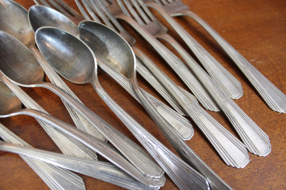 PARIS Replacement Silverplate Wm. Rogers AA IS - Etsy