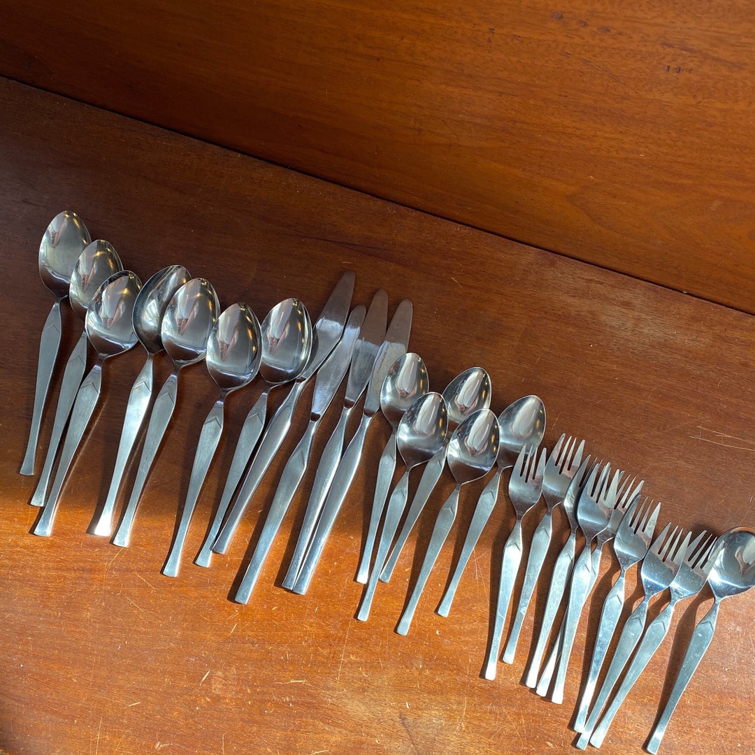 Stanley Roberts MARIBO | Vintage Silverware | Plain Flatware ...