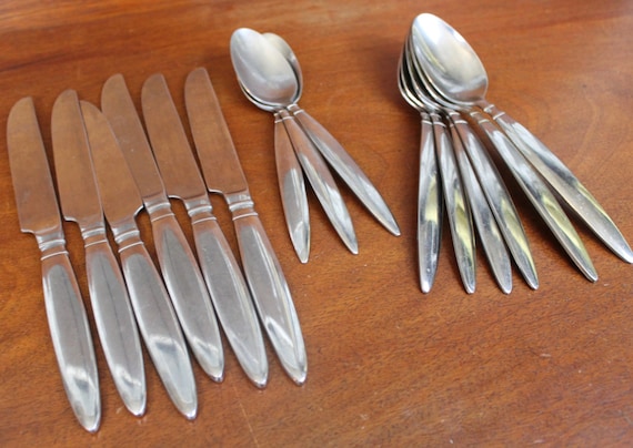 Items similar to Vintage Stainless Silverware set FARBERWARE knife ...