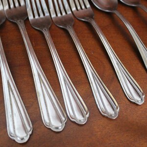 HAMPTON Stainless Silverware Beaded Vintage Fan Pattern Classic Style ...