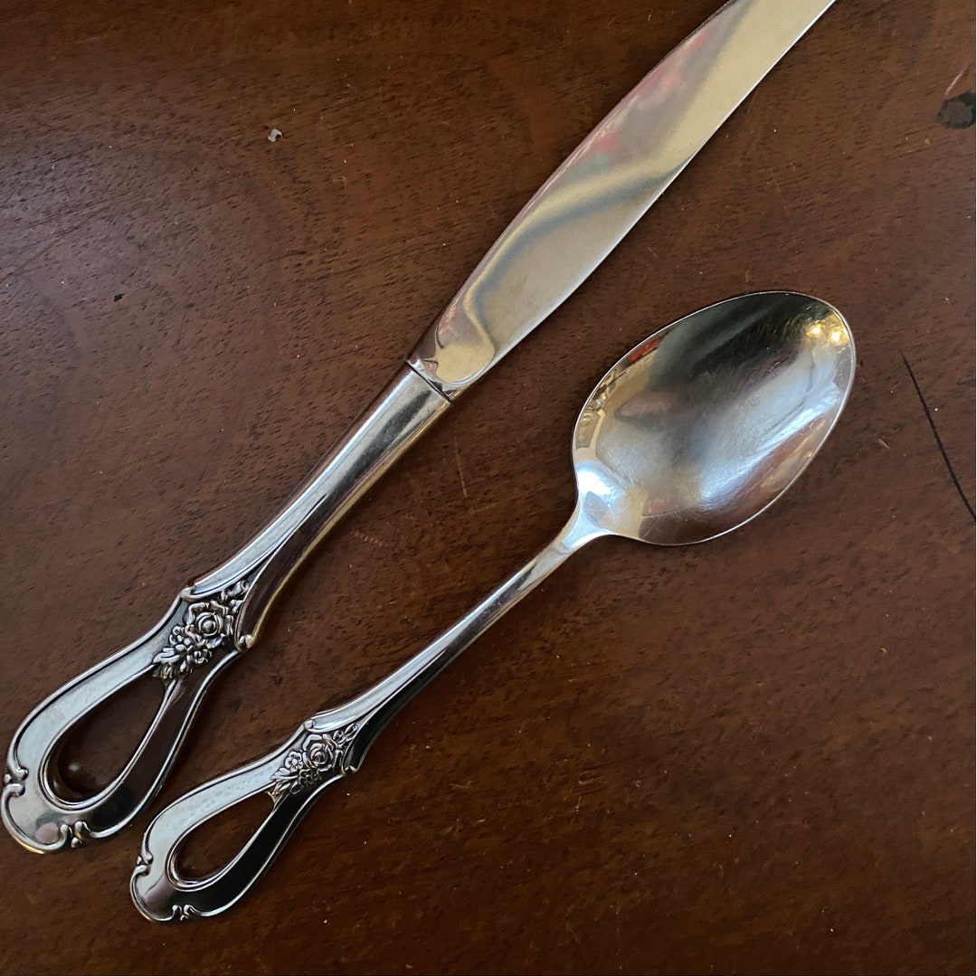 Tourjours Oneida | 1981 Silverware Flatware Set Replacements Stainless ...