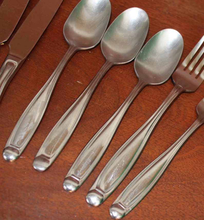 ONEIDA Satin Stainless Steel Pattern 18 10 Nub Vintage Flatware ...