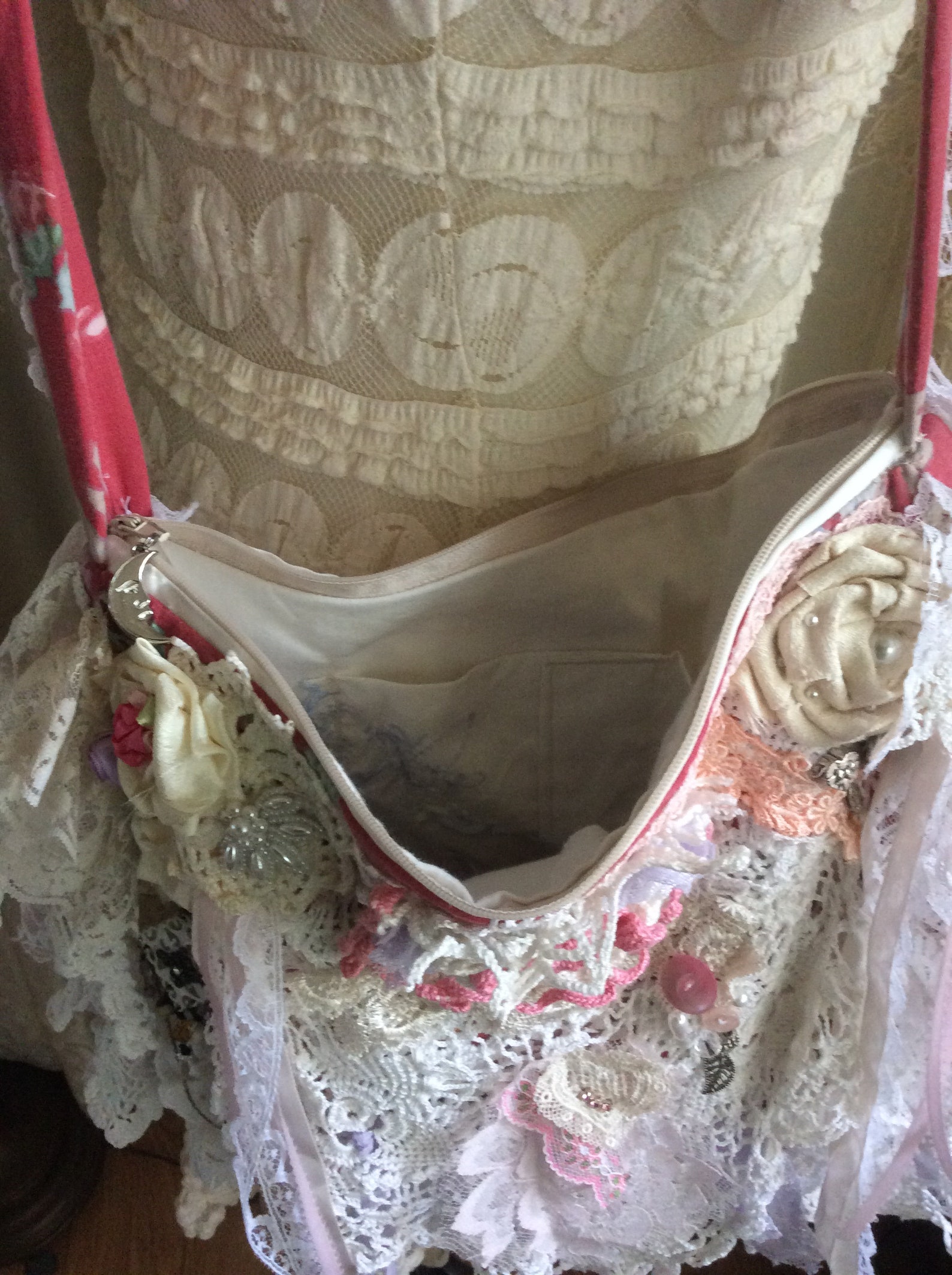 DOILY LACE PURSE With Zipper Closure Ooak Shabby Vintage | Etsy