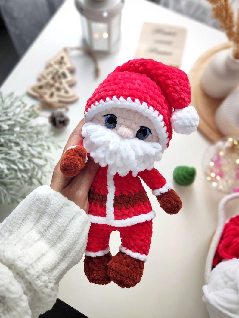 Crochet Santa Pattern, Amigurumi Santa Claus, Crochet Santa Claus ...