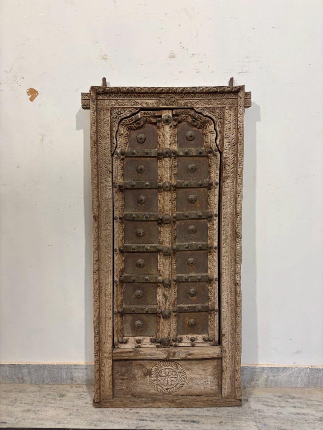 Antique Shekhawati Wooden Window | Hand-carved Rustic Window Frame ...